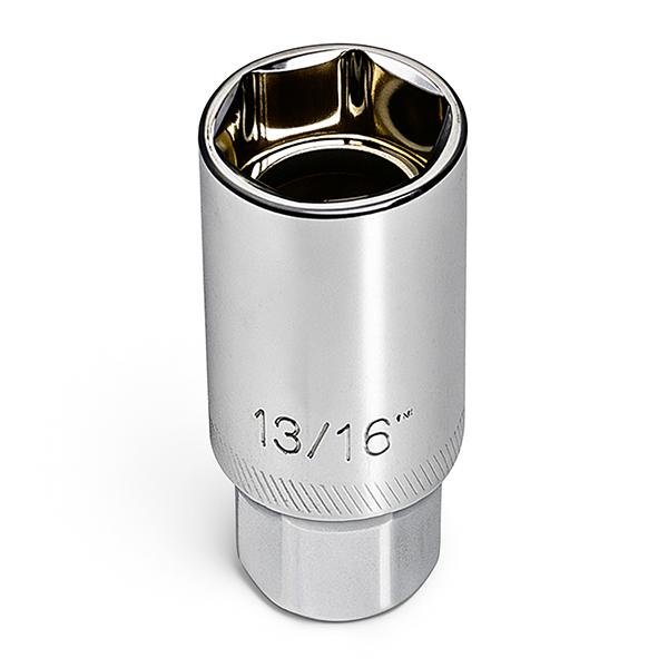 21mmプラグ用、マグネット仕様。※刻印は13/16インチですが、実際のサイズは21mmとなります。■仕様・全　長 ： 67mm・外　径 ： 28mm・差込角 ： 3/8"（9.5mm）・材　質 ： CR-V※締め付ける時はまず手で締めてか...