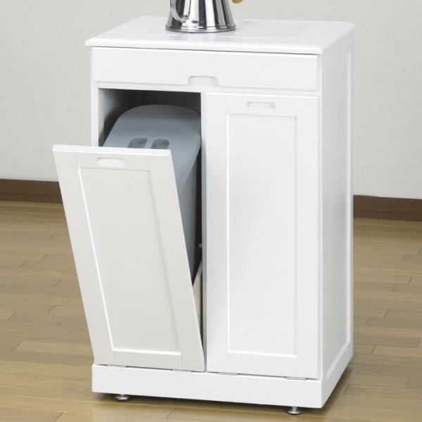 落ち着いたデザインなので、お部屋で重宝します。ペールは全てフタ付きで、嫌な臭いをシャットアウト！天板は大きめのタイル付きで熱いものも置けます。転倒防止のアジャスター付き。分別に便利なネームラベル付き。●色/ブラウン、ホワイト●サイズ/約幅4...