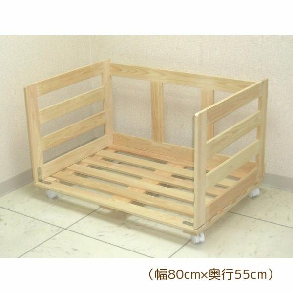【商品の特徴】・国産ひのきを使って作り上げたすのこワゴンです。・クローゼットに合わせて奥行55cmで設計しました。・クローゼット内のスペースを有効に使えます。・キャスター6個付きで、手軽に引き出して使えます。　（うち2個はストッパー付き）・...