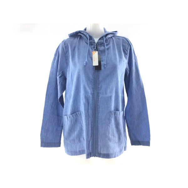 高機能なUV対策ジッパーパーカーです。美肌キープの大敵は紫外線だから今すぐ万全の対策を！サラリとした肌触りの楊柳素材楊柳の表情ある生地か大人っぽい印象のパーカーです。UVカット色：ブルー品質：綿65%、ポリエステル35%(楊柳)サイズ：Lサ...