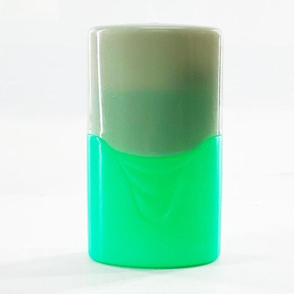 花粉やホコリが気になる季節に便利な、鼻ケア用アイテムです。 コンパクトサイズで持ち運びしやすく、外出先でも手軽に使用できます。 自分の握力で水圧を調節でき、ラクに洗浄できます。 先端部は逆流防止弁付きですので、洗浄水がタンクに戻ることがあり...