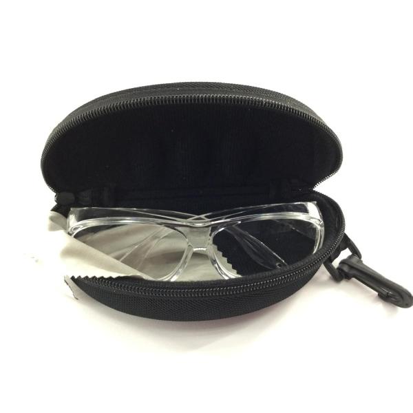 このオーバーグラスは、老眼鏡とは異なる拡大鏡で、メガネの上からかけられるメガネルーペです。拡大率約2倍で、見にくいトゲ抜きなどの細かい作業に最適です。両手が使えるため、手持ちルーペに比べて視野が広く、見やすさが向上します。また、細かい作業に...