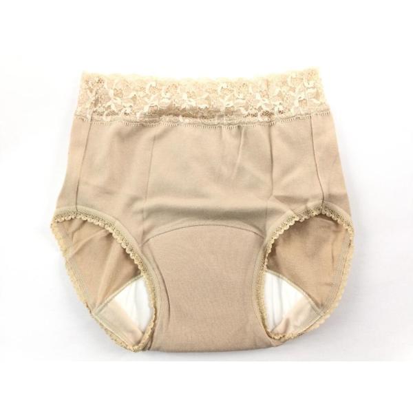 やさしいベージュカラーと繊細なレースが魅力の消臭快適ショーツ。吸水性に優れていて快適な着心地。ウエスト部分にあしらったレースが女性らしさをプラス。毎日を心地よく彩る日本製 サニタリーショーツです。色：ベージュ品質：綿80%　ナイロン18% ...