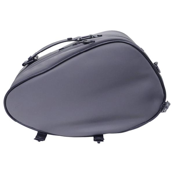 ベトキャリに取り付けるタイプのバッグです。ホック付きベルト6ヵ所で固定します。ショルダーバッグとして持ち運ぶことも可能です。（バッグと同色のストラップ付属します）500mlのペットボトルが余裕で５本入るような容積感です。生地は防水撥水加工済...