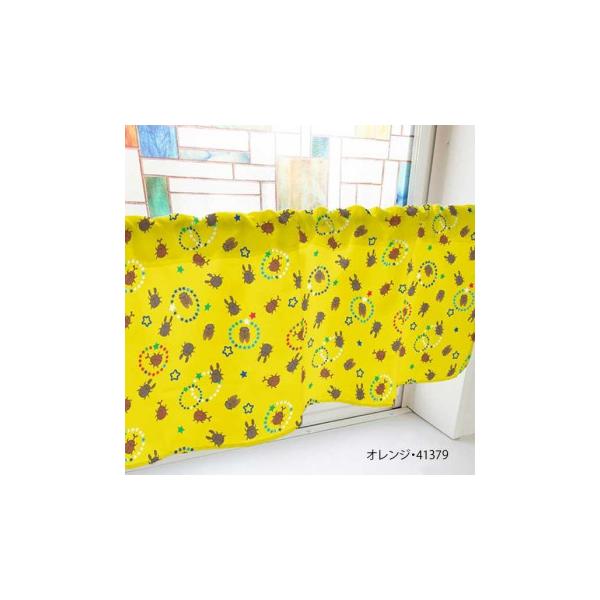 カブトムシやクワガタ、セミなどの夏の生き物がたくさんデザインされたカフェカーテンです。子供部屋に飾っても可愛いですね。