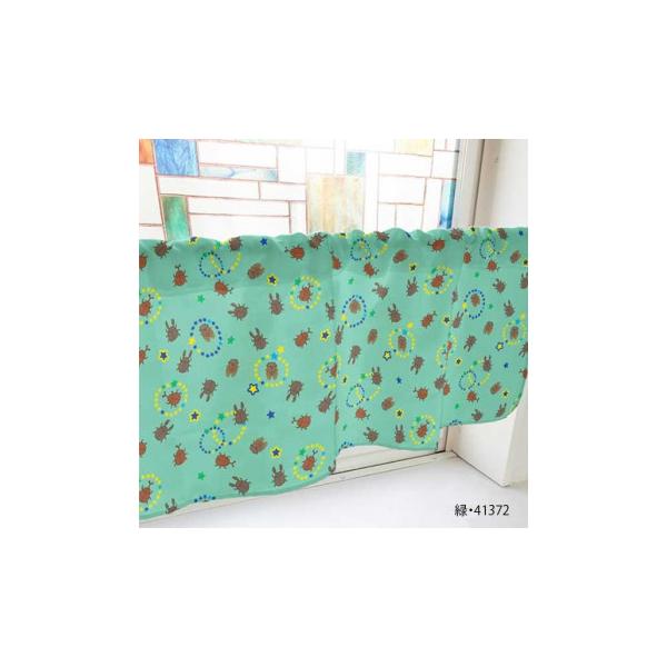 カブトムシやクワガタ、セミなどの夏の生き物がたくさんデザインされたカフェカーテンです。子供部屋に飾っても可愛いですね。