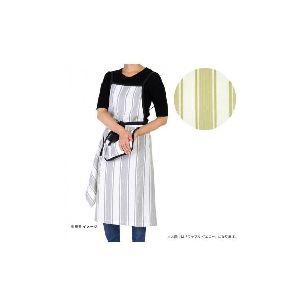 フロントに大きめのポケットがあるので、レシピメモや携帯など収納できます。