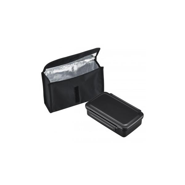 保冷バック付きのお弁当箱です。