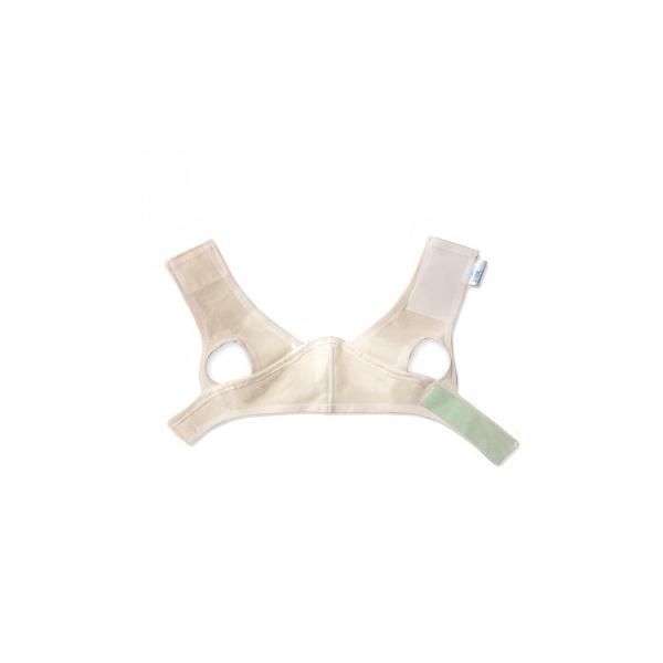 2点留めのシンプルな装着方法でより使いやすくなりました。面ファスナーで頭の形に合わせて固定力を調整可能。綿主体のソフトな素材であごを気持ちよく固定。