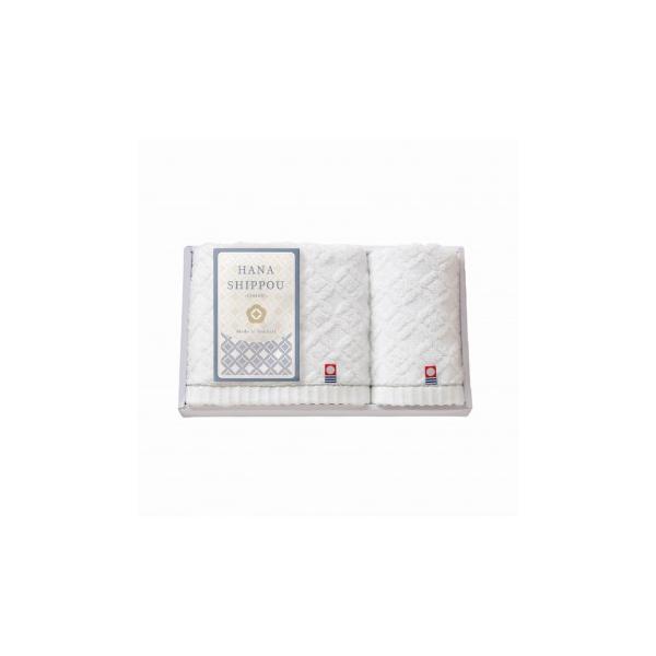 円形を重ね合わせた日本の伝統柄「七宝」をあしらったタオルです。ボリューム感のあるパイル地でふんわりと心地よい風合いに仕上げました。乾きも良く、さらりと心地よい肌ざわりです。