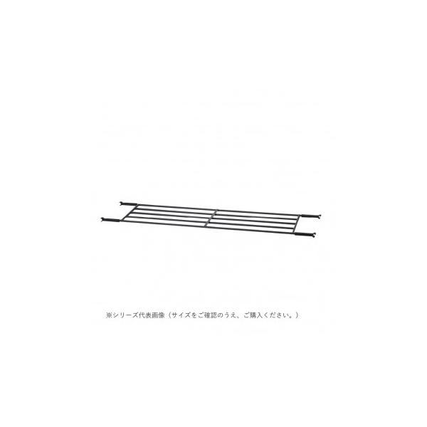 パイプにキャッチ樹脂をはめ込むだけの脱着式の棚を採用しています。