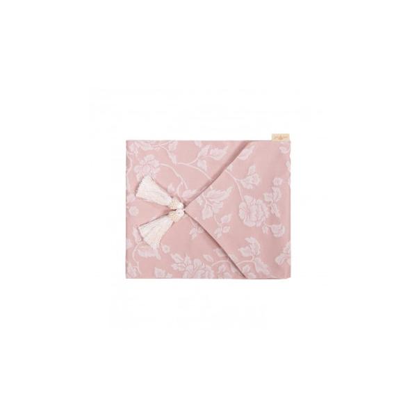 落ち着いたピンクジャガードファブリックは、フェミニンでありながら上質感が漂います。お部屋の模様替えで大活躍するテーブルランナー。クッションやカルトナージュBOXなどとコーディネイトすることでお部屋全体に統一感が出て、センスの良さが引き立ちます。