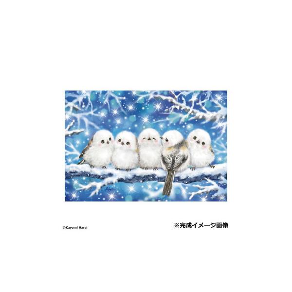 ふわふわとした姿、つぶらな瞳、そして仲良く寄り添う姿が心をほっこりと温めてくれます。シマエナガたちの愛らしさが幻想的な世界を演出します。
