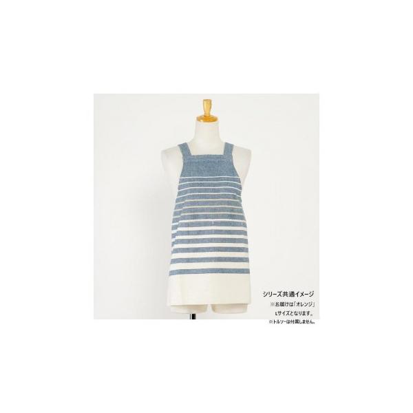 幼稚園・保育園や小学校の行事にも使いやすい、三角巾付きのキッズエプロン。男女問わず着用できるデザインです。エプロン・三角巾ともに後ろがゴム仕様のため、簡単に着脱ができます。