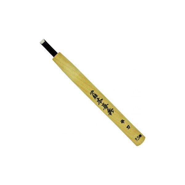 日立製刃物鋼SK-5を使用で、切れ味、研ぎやすさも抜群。刃形状は平。