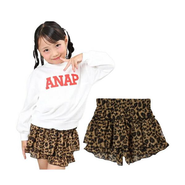 軽やかに揺れるヒョウ柄で毎日のスタイルにアクセントを動くたびにふんわり広がるティアードデザインが可愛らしさを引き立てます。アクティブに過ごす日も安心のスカパン仕様で、おしゃれと動きやすさを両立。親子でリンクコーデが楽しめるシリーズだから、お...