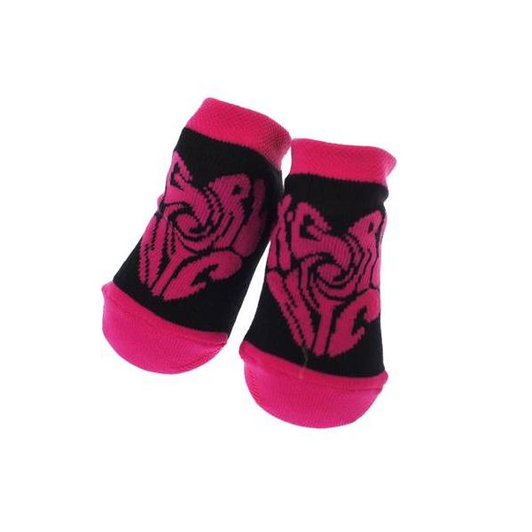 インパクト大の雰囲気が足元をおしゃれに演出。同デザインのカバーオールやスタイとのコーディネートがおすすめです。足裏にすべり止めプリントつき。素材綿 ポリエステル ポリウレタン原産国 中国ブランド / エックスガールステージス エックスガール...