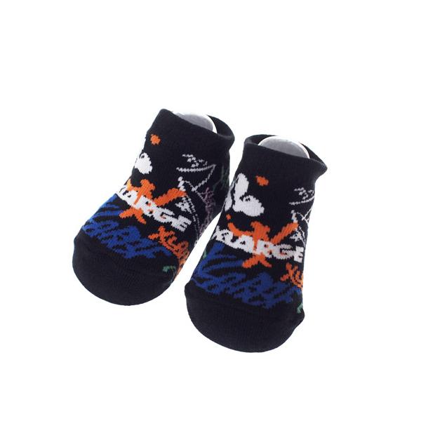 ベビーソックスです。足裏にはロゴデザインのすべり止めを配置。※メール便で配送の場合、厚みの関係上ソックスの立体パッケージ（カップ）を 外してのお届けとなります。XLARGE KIDS エクストララージキッズX-LARGE KIDS  ベビー...