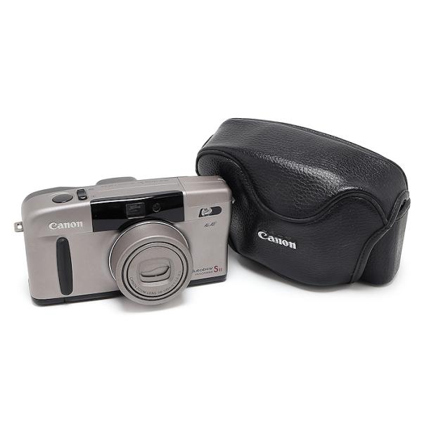 Canon Autoboy SII コンパクトフィルムカメラ付属品は画像(現物品)のみです。中古/簡易動作は確認済/電池はありません。ランク Bレンズにチリ、ホコリ、微カビありますがクリアな状態です。ファインダーにチリ、ホコリ、薄クモリあり...