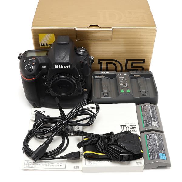 Nikon ニコン D5 XQD-Type ボディ デジタル一眼カメラ付属品は画像(現物品)のみです。中古/作動は確認済ランク Bスレキズ・小アタリ・塗装剥げ、ラバーに多少のべたつきがあります。液晶モニター綺麗です。ファインダー小チリ撮影に...