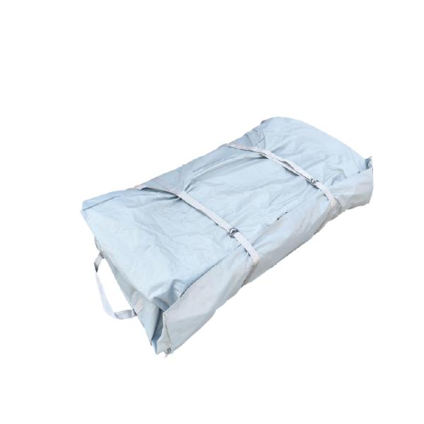 トランサムタイプのキャリーバッグです。サイズ：119×76×24(cm)