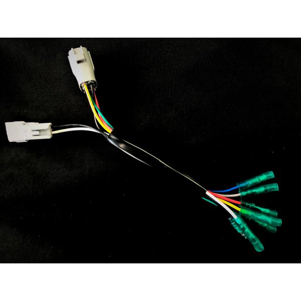 ●テールランプblackhole(当社製品 1164463000、1164464000)にも接続できるハーネスです。テールランプ取付用オプションとして配線からコネクタに変換するハーネスをリリースしました。●変換ハーネスを使用することで接続作...