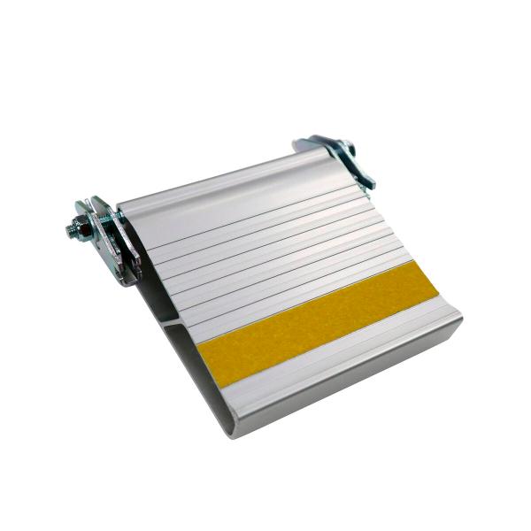 ●荷台あおりのラッシングレールに加工を行わずに簡単に固定、取り外しが可能です。●ラッシングレールが設置されている貨物自動車であれば、サイズや重量・車種問わず後付けができます。●取り外しが簡単なので、レンタル車へもご利用いただけます。●アルミ...