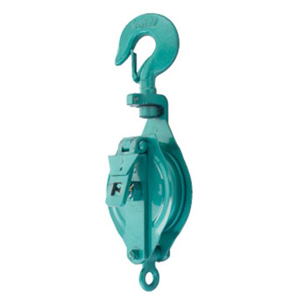 ●強力型滑車！●一車スナッチに3tonタイプが登場。●強力・堅牢な滑車です。●フックは特殊鋼鍛造で、はずれ止めが付いていますから安全です。●シーブはメタル入りで、オイルレスメタル(焼結含油軸受)を装着しております。●記載の使用荷重は動滑車と...