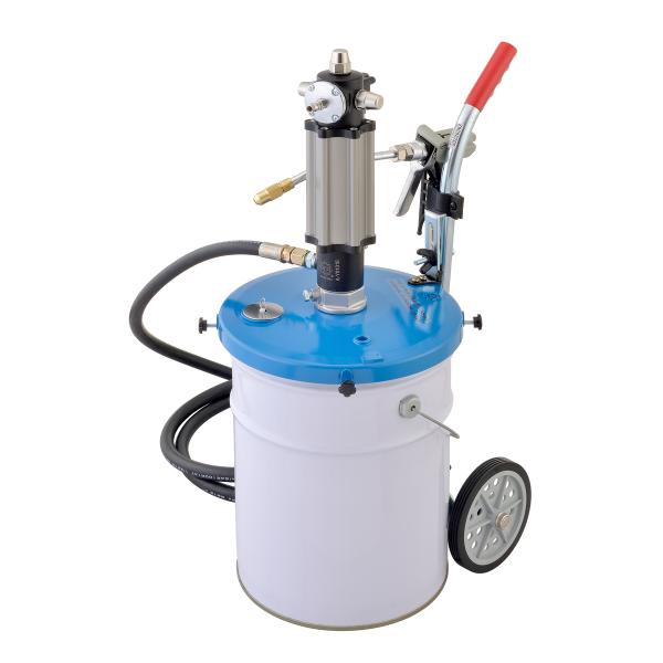 ●上蓋にオイル継ぎ足し口を追加しました。保管、使用時はゴムキャップで漏れや埃の混入をシャットアウト。●台車に載せるとより便利に使用していただけます！(当社品番 3677500000を使用しています。)●吐出量18.3L/分●使用空気圧：58...