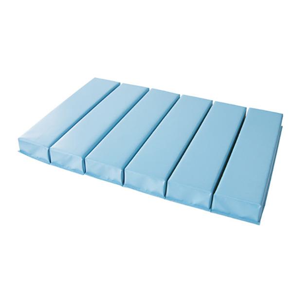 ●パレット積の荷物のコーナーをしっかり守ります。●サイズ：630(100mm×6折)×奥行400×厚み50mm●材質：カバー/ターポリン　　　　本体/ポリエチレン●自重：0.7kg●運賃重量：2kg