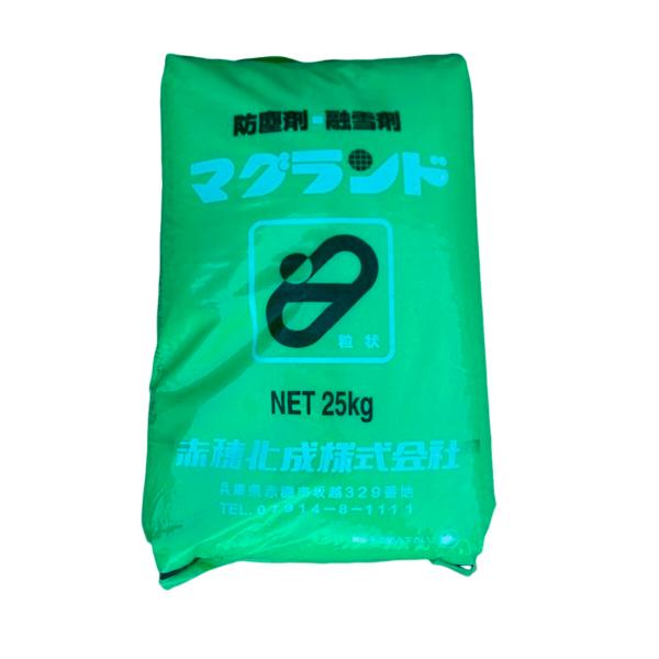●道路や駐車場、玄関まわり、階段、坂道などに直接散布できます。●凍結などによる転倒やスリップ防止に。●雪が降った後、凍結した後に散布します。●安全で環境にやさしい素材である塩化マグネシウムを使用した融雪剤です。●塩化マグネシウムの溶解度は、...