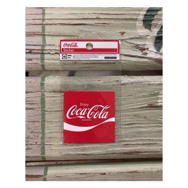 耐光・耐水仕様のステッカーです。XXSサイズ：約5cm〜（種類によりサイズが異なります）アメリカン雑貨の王道のコカ・コーラ　ブランドのステッカー。車の窓、旅行トランク等、色々な物をオリジナルカスタムしてください。ステッカーでカスタムするだけ...