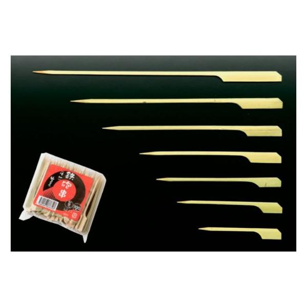 竹串 鉄砲串 生地 (15cm)◇持手がついた唯一の竹串です。◇鉄砲のような形状からその名前がつきましたが実用的な竹串です。◇青皮を残して強度を保ち、串先から目一杯突き刺すことができます。◇竹串はシンプルなスタンダードモデルの丸串から料理に...