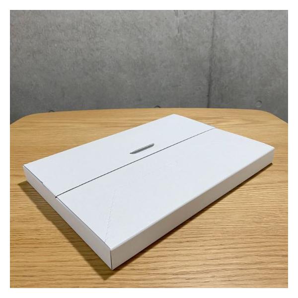 ※画像で、茶と白のボックスが映っていますがイメージです。※画像の4個重なっているBOXは上から【茶、白、白茶の表(白）、白茶の裏（茶）】です。※コチラの商品は、表裏が白のBOXになります。【ホワイト】A4サイズ ゆうパケット用 段ボール箱 ...