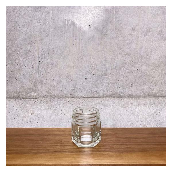 味彩30 六角ST 瓶（本体）◇小さくてかわいい小瓶です！◇ジャムや佃煮、調味料入や小物入れに！◇対応の蓋は8色あるので用途や中身によって変えれます。【味彩シリーズ】●容量：約 34ml●重量：約 64g●口部：43ツイスト●サイズ（胴径×...