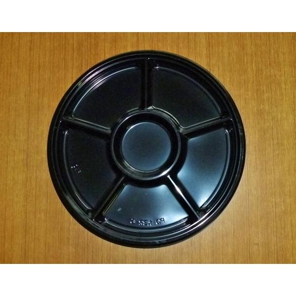 商品名：HSPD 丸32-6 BK（身）＋DXPD 丸32（防曇蓋）セットメーカー名：中央化学株式会社サイズ：320ф×27mm（蓋40mm）材質：身＝HIPS、蓋＝OPS入数：10個用途：オードブル、フルーツ盛合せ※こちらの商品は他の商品...