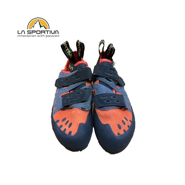 足入れ感のよさ、クセのない履き心地、高い耐久性と三拍子そろったエントリー層向けモデルです。蜘蛛の巣をイメージさせる特徴的なアッパーのベルクロデザインは、見た目の楽しさだけでなくサポート性も向上させています。ソールに使われているFriXion...