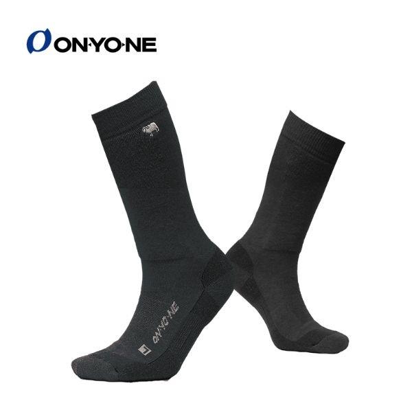 ドライ性能、保温性に優れるブレステックメリノPP糸を使用。中厚手のミドル丈でハイカットタイプのトレッキングブーツ等にも丁度良い設計。MATERIALポリエステルポリプロピレンウールナイロンポリウレタン