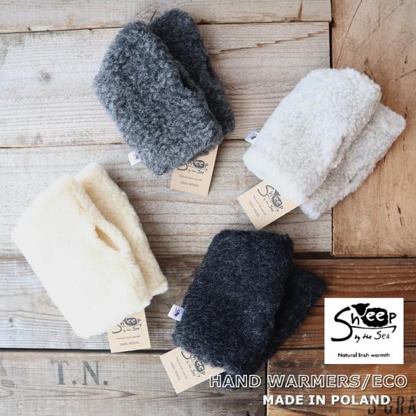 スマホを使用しているときもストレスのないハンドウォーマー。軽くて弾力性があります。手の大きさにもよりますが第二関節ぐらいまでの大きさ。チクチクしにくくて暖かく軽い＊手洗いでの洗濯OK！清潔にお使いいただけます。ウールは通気性に富み保湿性もあ...