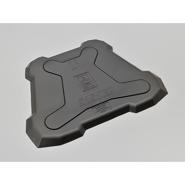 チェストプロテクターの欧州規格prEN1621-3をクリアした、JMCA推奨プロテクター。一体型のCP-1はレベル2をクリア。メーカー名： DAYTONA / デイトナ商品名： SAS-TEC 胸部プロテクター CP-01（一体型） プロテ...