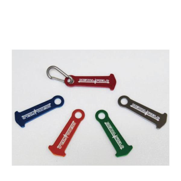 メーカー名： Kijima キジマ商品名： ヘルロックアシスト2ラチェットチンストラップ用カラビナ付属ラチェット式ストラップを使用しているショウエイ社ヘルメット等小さなDリング対応タイプです。品番：P00029　　レッド品番：P00030　...