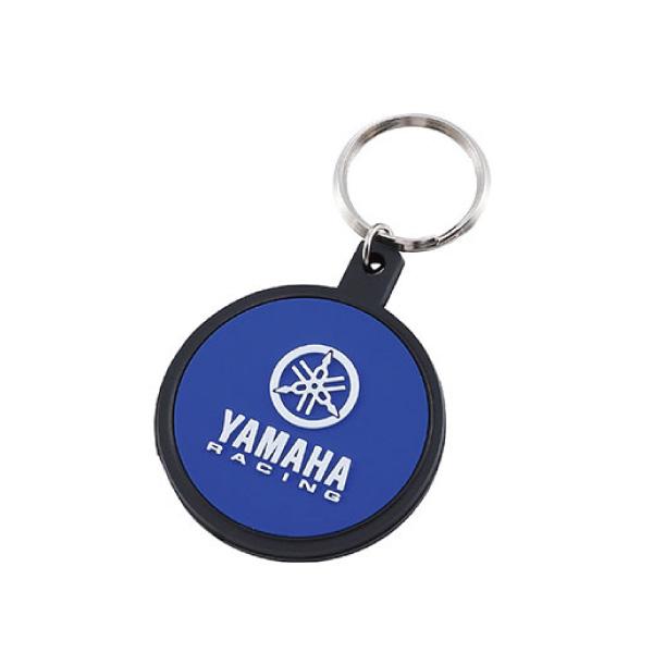 メーカー名： YAMAHA / ヤマハ商品名： YRK48 レーシングキーホルダー品番： 90792Y110000サイズ： 全長5.0cm材質： 本体 PVC /  金具 ニッケル亜鉛合金ロゴをあしらったPVC製キーホルダー