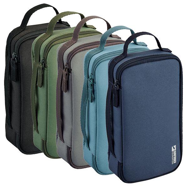 ●ガジェットポーチ品番 ： A-3206寸法 ： 200 × 110 × 55mm材質 ： 本体／ポリエステルカラー　：　11 オーシャンネイビー・14 サーフブルー・16 サンドベージュ・22 シーウィードグリーン・24 アビスブラック ...