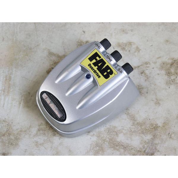 コンパクトで可愛いデザインのオーバードライブペダル、中古のDANELECTRO FAB OVERDRIVE D-2が入荷しました。ピッキングニュアンスを出しやすい、ナチュラルな歪みです！マイルドに太く歪んでくれるでブースターとしての使用もお...