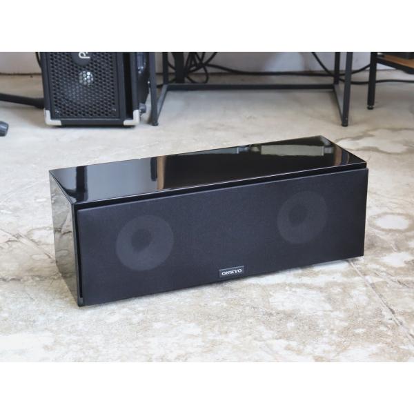 ウーファーユニットにアラミド繊維採用！ONKYO D-309Cが中古で入荷しました。伸びやかな高音を出す3cmリングツィーターと、スピード感のある低音を鳴らす10cmコーン型ウーファーを搭載。濁りがちなハイミッドがクリアな印象でした！最大入...