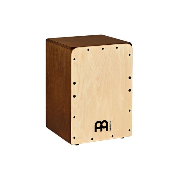 Jam Cajon はコンパクトなデザインで軽量の為、ドラムサークルやアコースティックギグへの持ち込みにも最適です。ボディー材にバルティックバーチを使用しパンチーなローと、内蔵ワイヤーでクリスピーなスラップサウンドが得られます。