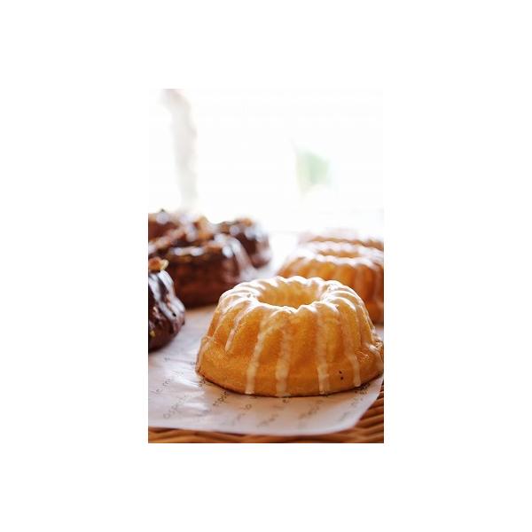 1セット入り数：500枚　 　サイズ　  ：508×762mm（横×縦）　　 材質　　 ：紙　　 特長　　 ：当店人気の「フランセ」柄が描かれたグラシンシートです。　　　　 　　　 印刷面を直接食品に当てないで下さい。　　　　 　　　耐油性...