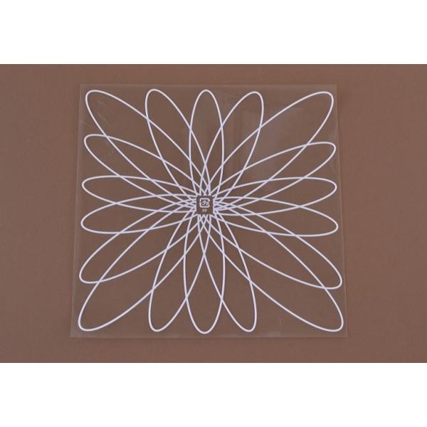 1セット入り数：100枚　 　サイズ　 ：160×160mm　　 材質　　 ：OPP　　 特長　　 ：大きな花柄の半透明のココットの中敷き用シートです。　　　　　　 　 耐水・耐油性に優れています。　　　　　　 　 ケーキやムースをより華や...