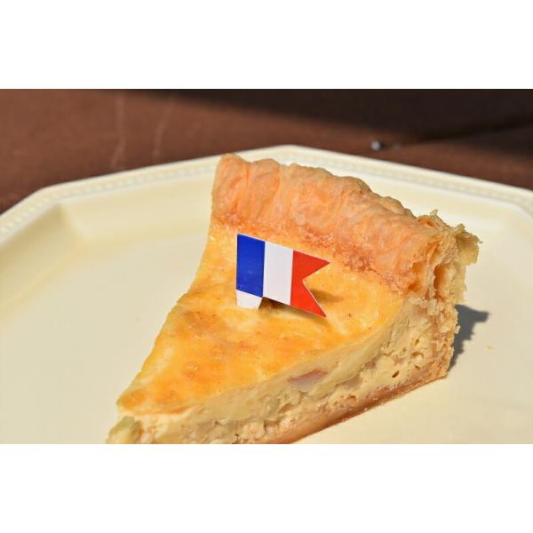 1セット入り数：500枚　 　サイズ　  ：23×28mm（横×縦）　　 材質　　 ：紙/PP　　 特長　　 ：シンプルなトリコロール柄のパン用のピックです。　　　　 　　　  パンやケーキ等のデコレーションにご使用頂けます。　　　　　 　...