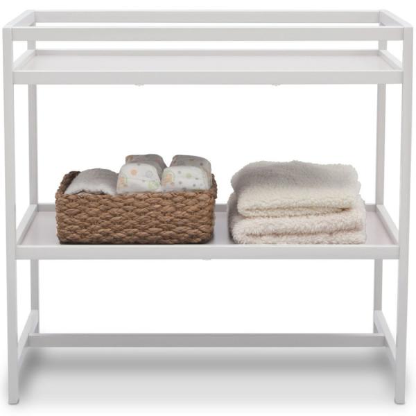 メーカー：Deltaサイズ：W89×D49×H85 cm重さ：6.7kg対象年齢：新生児〜つかまり立ちまで（耐荷重量 約13.6kg(24ヶ月頃)） 安全基準：ASTM/CPSCパパママの腰の負担を軽減するオムツ替え台は海外ではとてもポピュ...